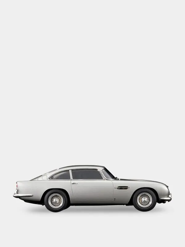 AMALGAM Aston Martin Db5 Vantage Scale Model