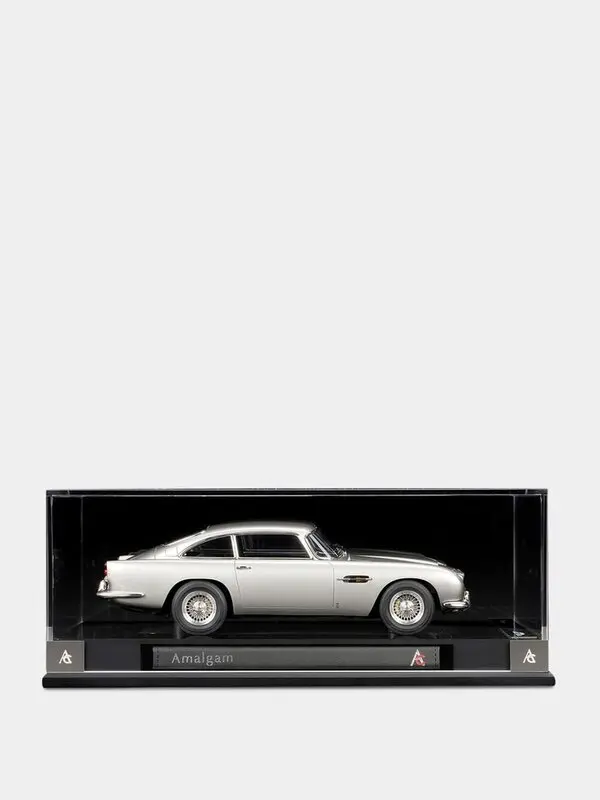 AMALGAM Aston Martin Db5 Vantage Scale Model