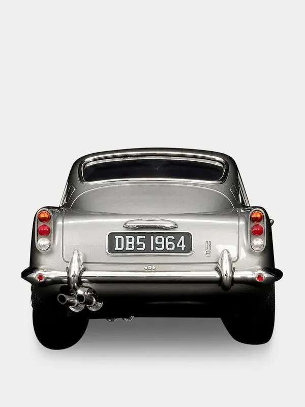 AMALGAM Aston Martin Db5 Vantage Scale Model