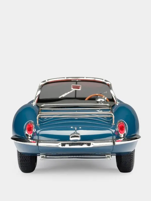 AMALGAM Jaguar Xkss Roadster Scale Model