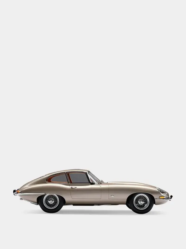 AMALGAM Jaguar E-type Coupé 1:18 Scale Model - Beige