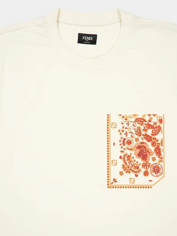 Fendi White T-shirt With Coral Bandana Pocket - Cream
