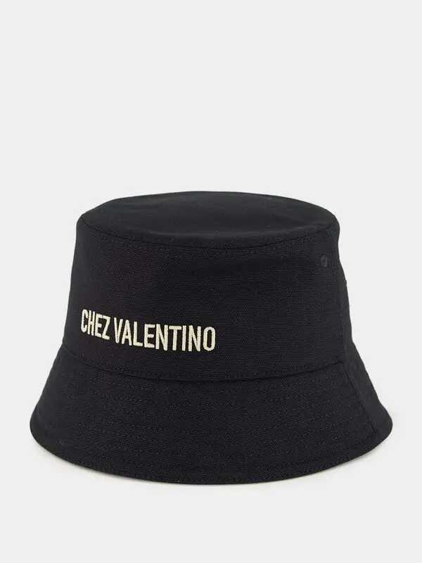 Valentino Garavani Bucket Hat With Embroidered Logo - Black
