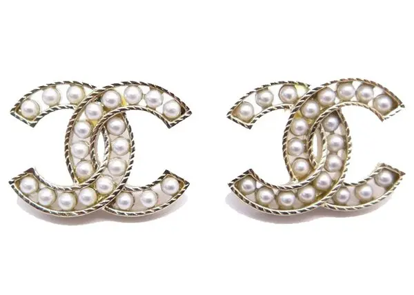 Chanel Logo Cc Pearl Earrings - Gold