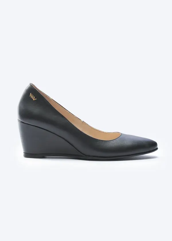 VISCATA Verona Leather Wedges - Black
