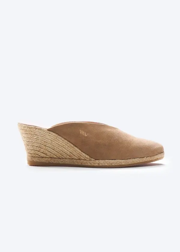 VISCATA Truja Suede Espadrille Wedge Mules - Camel