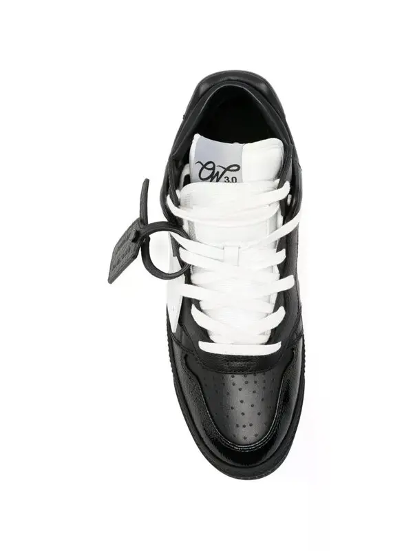 Off-White Arrow Patch Sneakers - Black