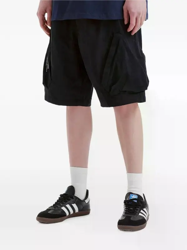 FINGERCROXX Cargo Pocket Shorts - Black