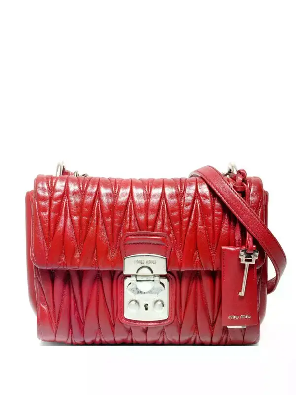 Miu Miu 2015-2020s Matelasse Shoulder Bag - Red