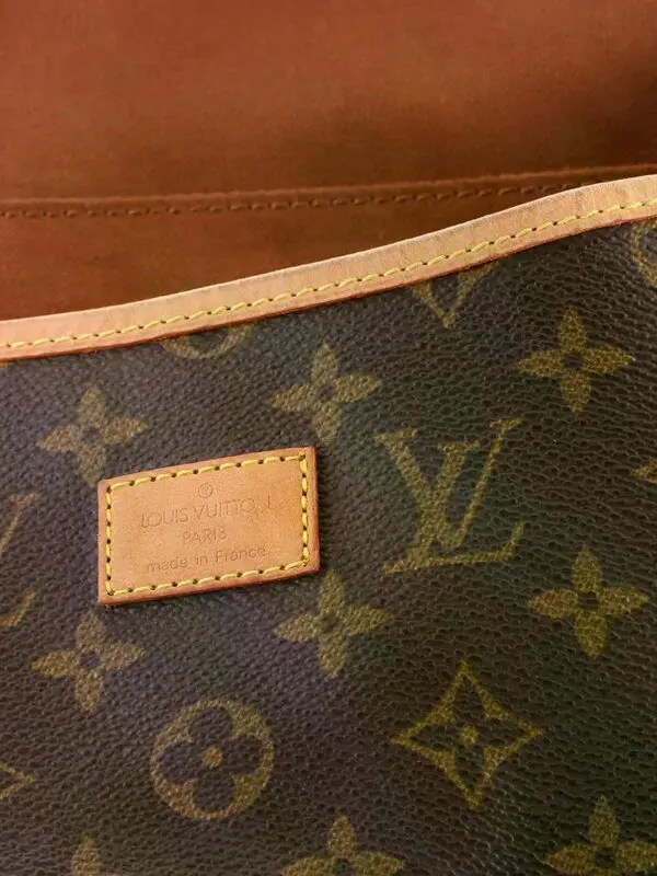 LOUIS VUITTON Saumur 35 Monogram Canvas Crossbody Bag