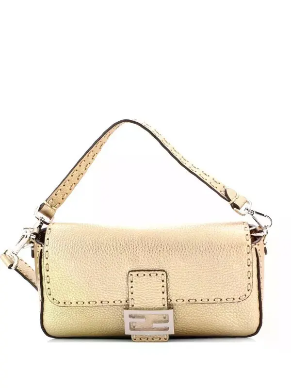 Fendi Selleria Baguette Nm Shoulder Bag - Gold