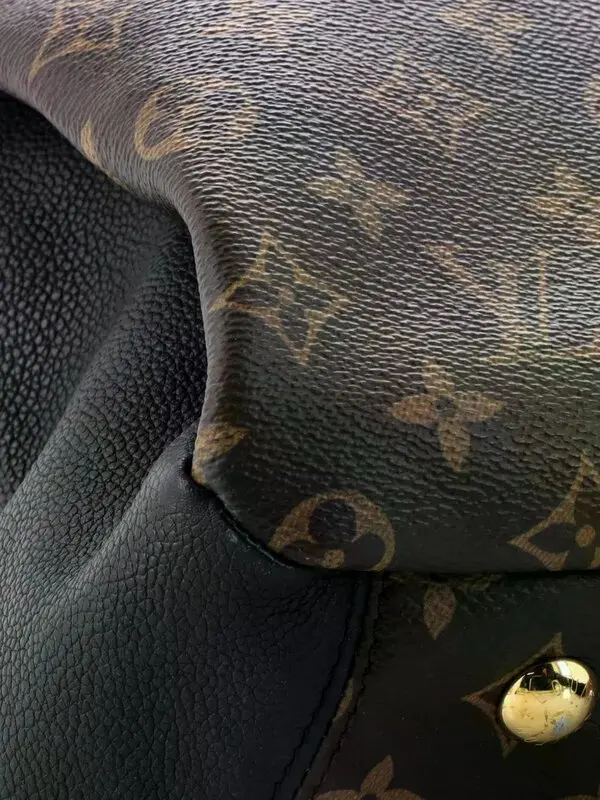 LOUIS VUITTON Pallas Tote Monogram Canvas - Black