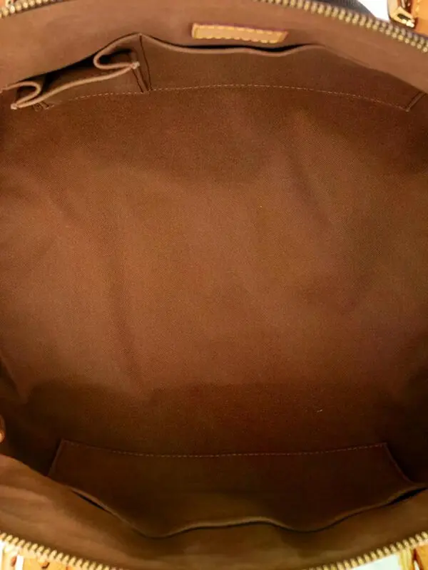 LOUIS VUITTON 2009 Monogram Tivoli Gm Shoulder Bag