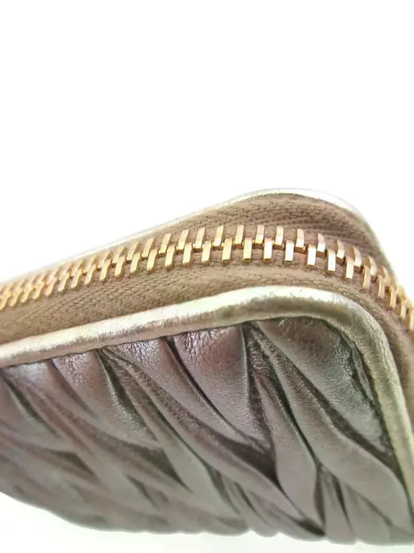 Miu Miu 2010-2025 Matelasse Nappa Coin Pouch - Gold