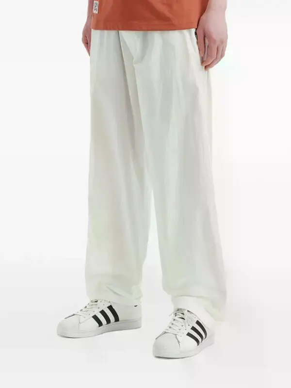 CHOCOOLATE Logo-patch Trousers - Neutrals