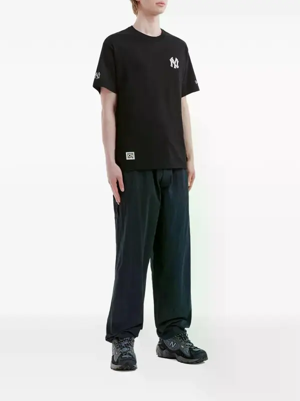 CHOCOOLATE Logo-patch Trousers