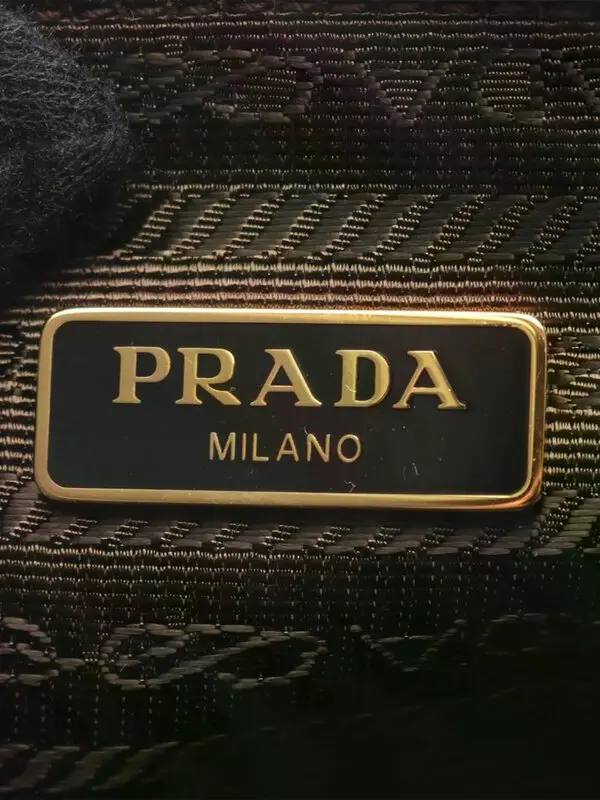 Prada 2010-2016 Vitello Daino Soft Shoulder Bag