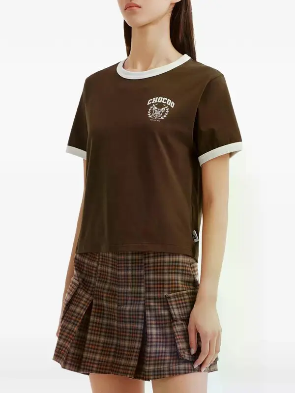 CHOCOOLATE Short-sleeve Graphic T-shirt - Brown