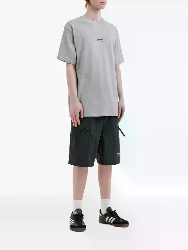 FINGERCROXX Zip Pocket Cargo Shorts