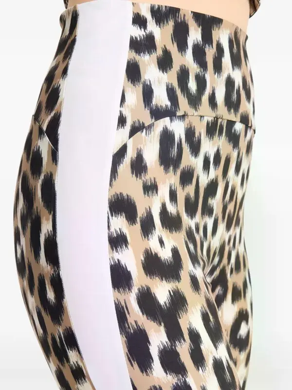 Fusalp Biarro Leopard-pattern Shorts - Neutrals