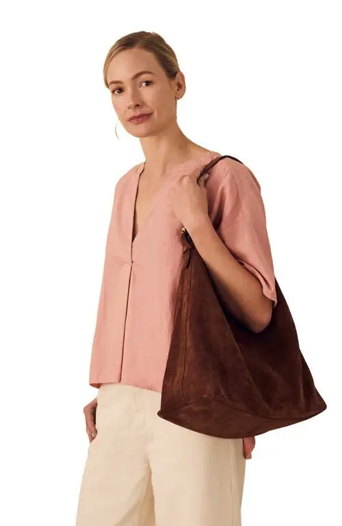 CELTIC & CO. Short Sleeve V-neck Dipped Hem Blouse
