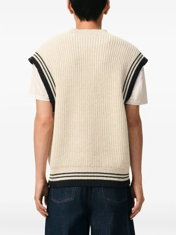 Ami De Coeur Vest - White