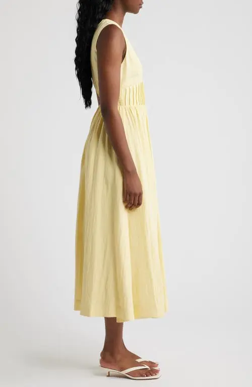 Moon River Sleeveless Keyhole Midi Dress
