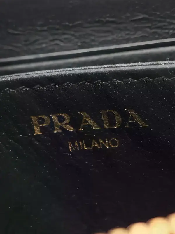 Prada 2000s Logo-plaque Wallet