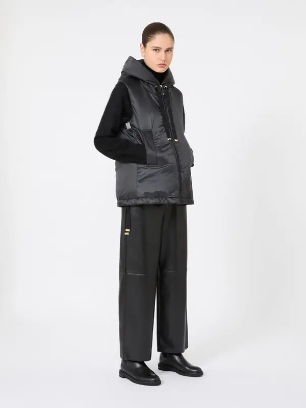 Max Mara Padded Water-repellent Hooded Gilet - Black