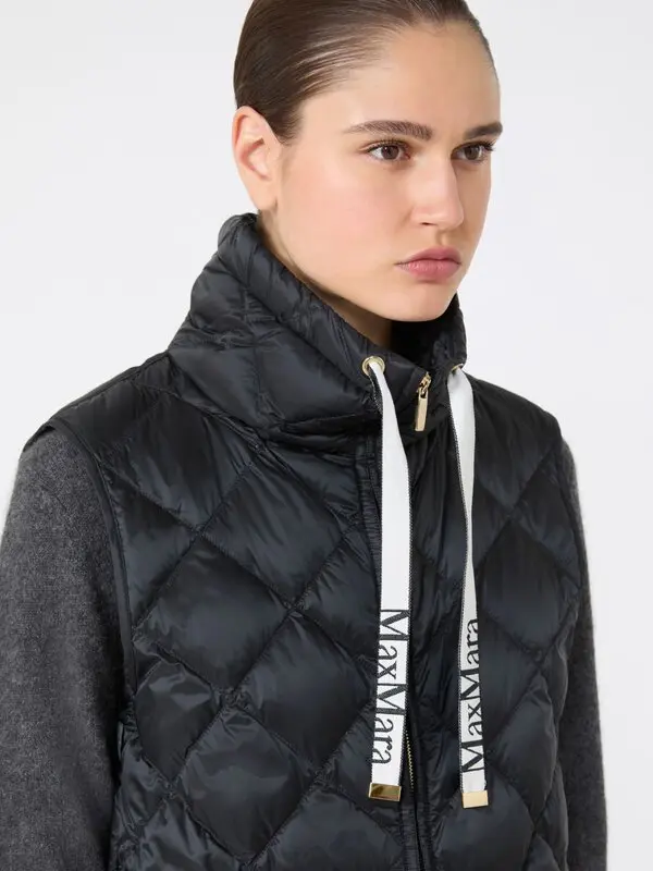 Max Mara Diamond-patterned Padded Gilet - Black
