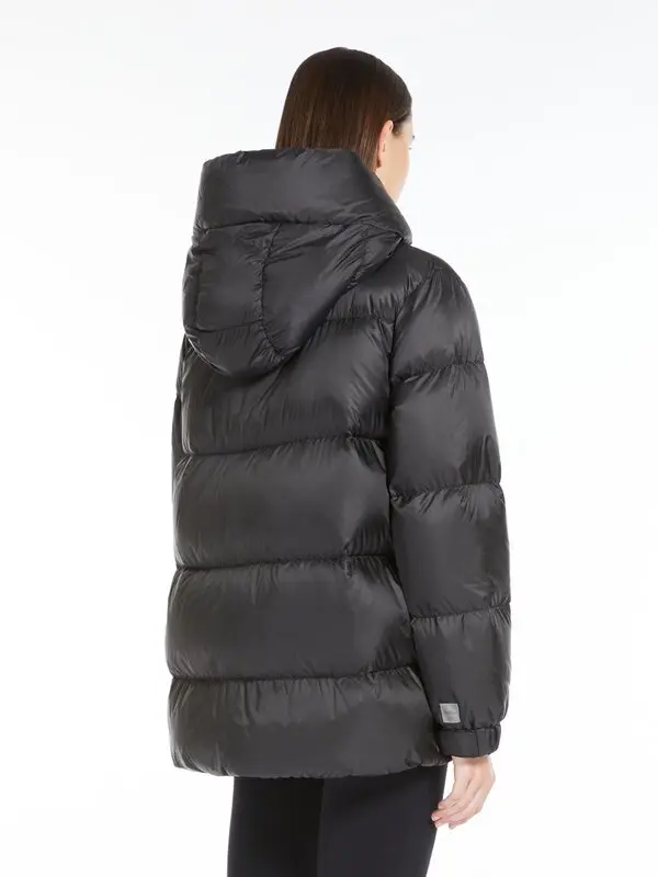 Max Mara Down Jacket In Water-repellent Canvas - Black