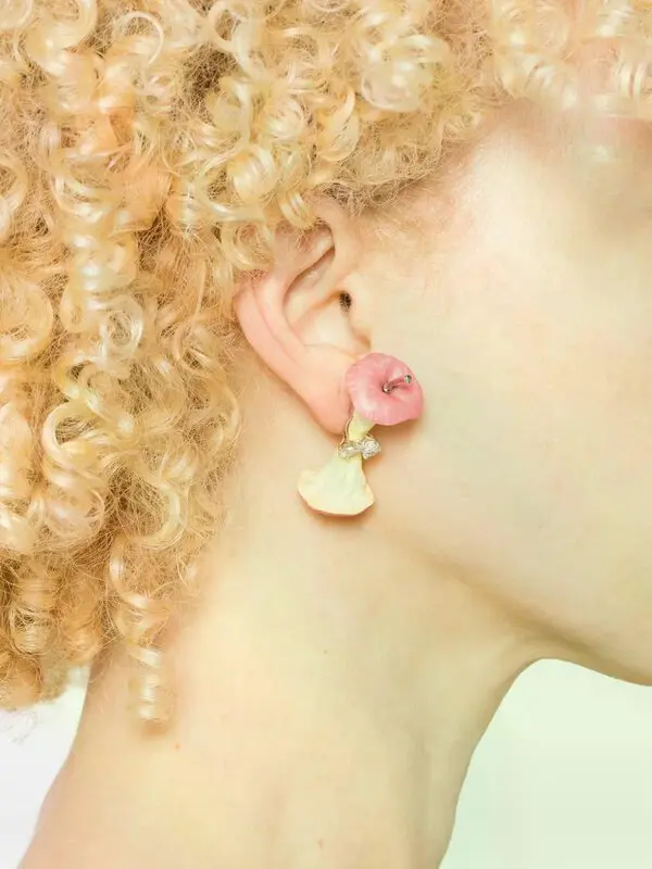 YVMIN Apple Core Stud Earrings