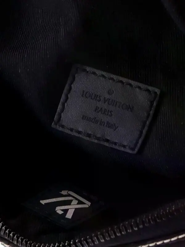 LOUIS VUITTON Discovery Bumbag Limited Edition Snow Capsule