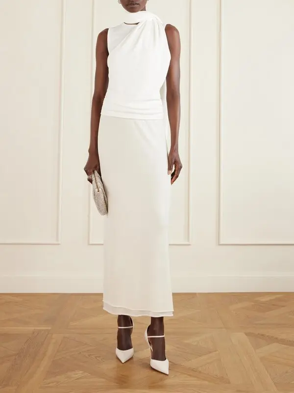 GIANVITO ROSSI Sofia D'orsay 95 Leather Pumps - Neutrals
