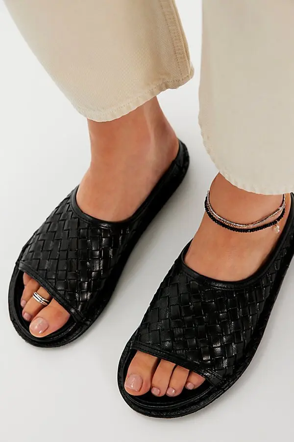 VIBAE Saint Tropez Woven Slide Sandals - Black