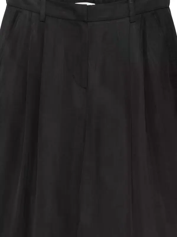 AMOMENTO Pleated Trousers - Black