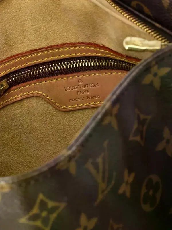LOUIS VUITTON Looping Handbag Monogram Canvas Gm