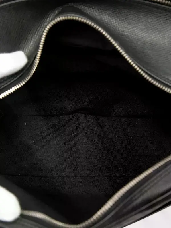LOUIS VUITTON 2001 Taiga Reporter Pm Crossbody Bag
