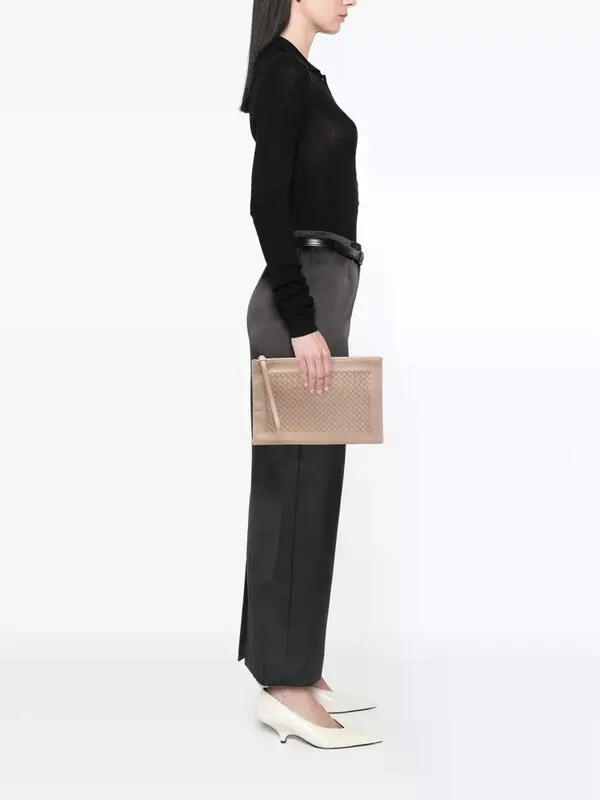 Bottega Veneta 2012-2026 Nappa Intrecciato Wristlet Clutch - Neutrals
