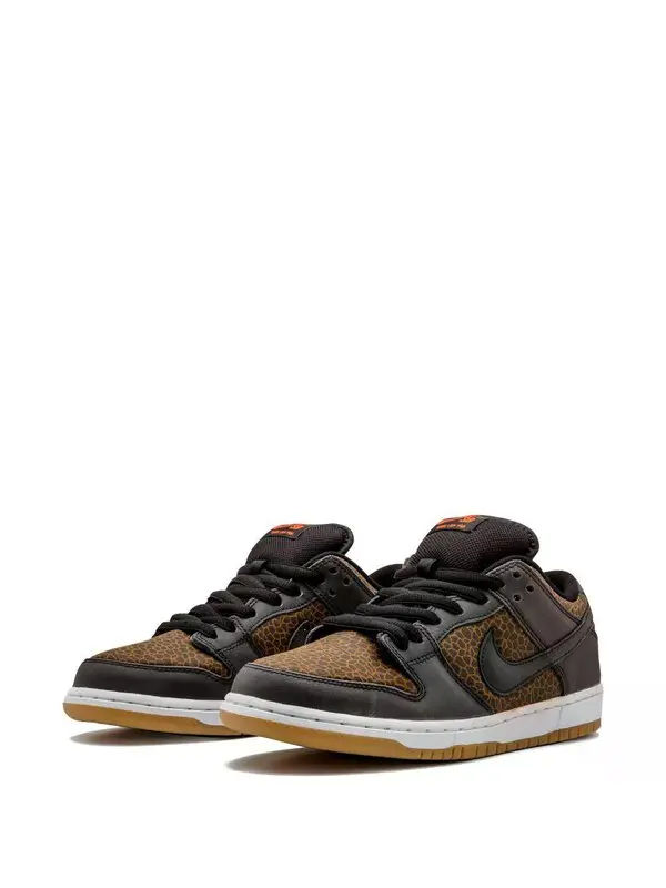 Nike Dunk Low Pro Sb Sneakers - Brown