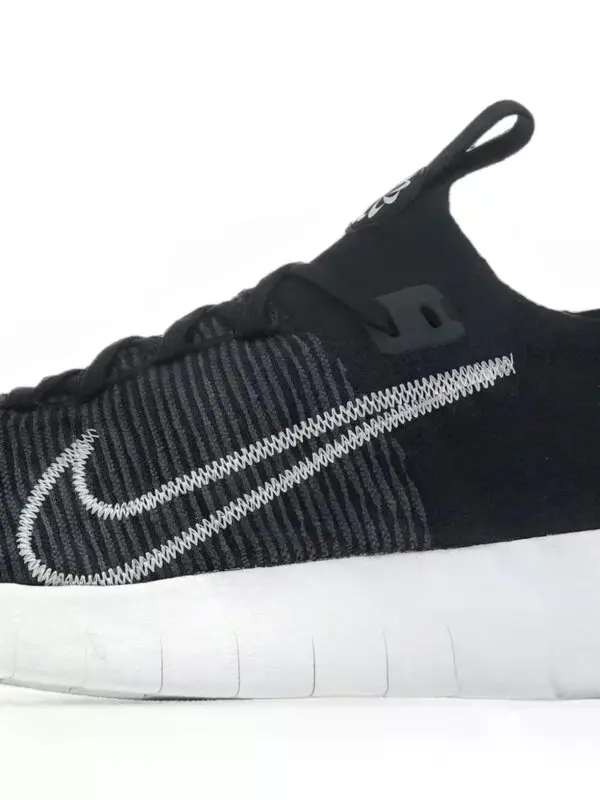 Nike Free Rn Sneakers