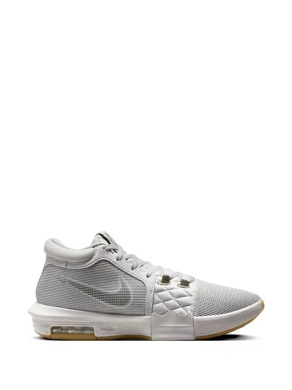 Nike Lebron Witness 8 Sneakers