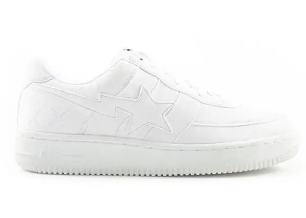 A BATHING APE Sta Low Kaws Suedein Sneakers - White