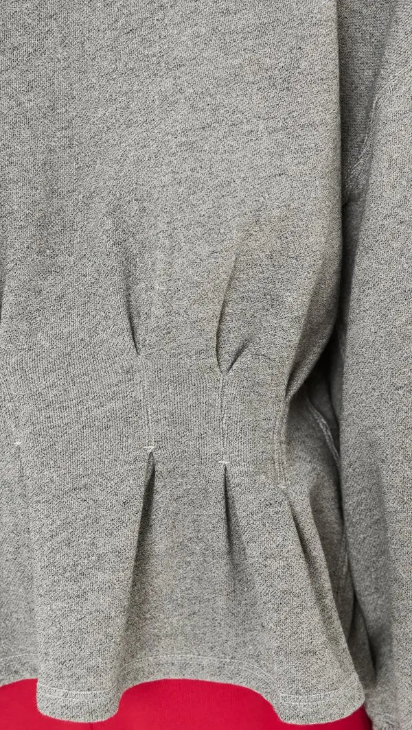 The Great. The Slouchy Corset Sweatshirt - Varsity Grey