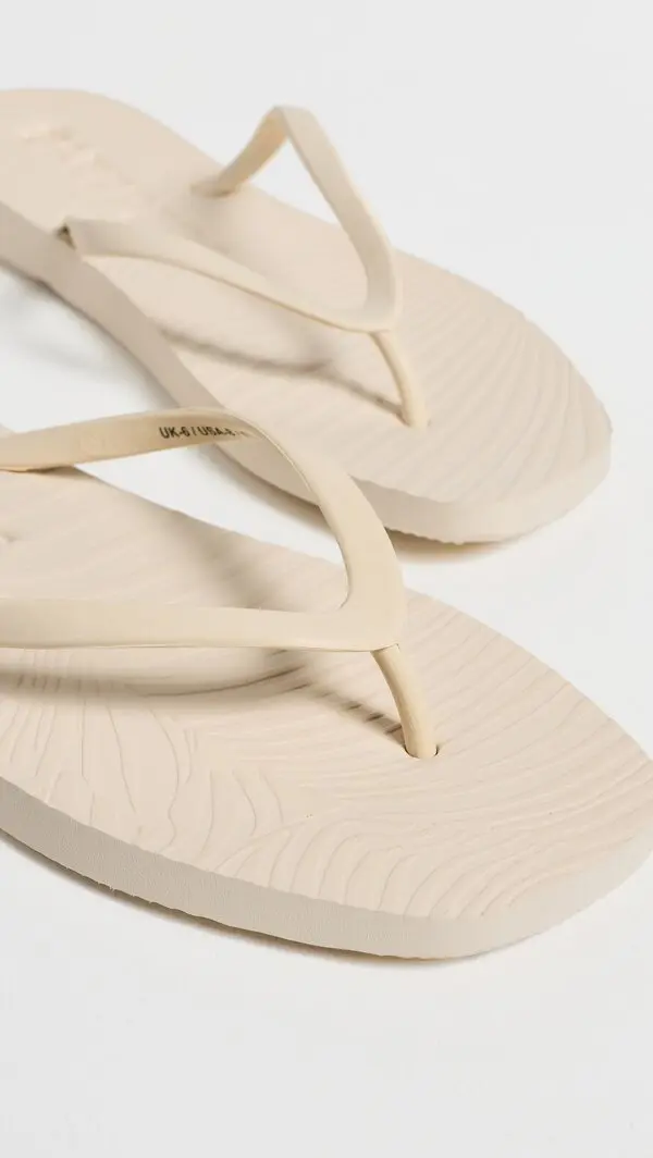VELOUR Tapered Flip Flops - Eggnog