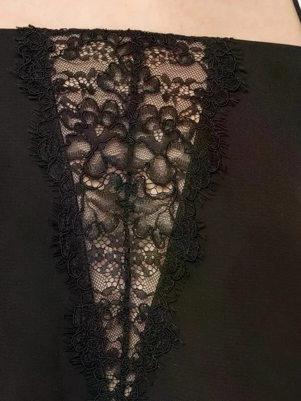 NISSA Lace-insert Crop Top