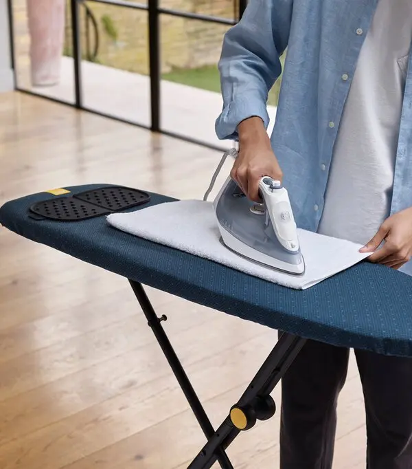 JOSEPH JOSEPH Glide Compact Plus Ironing Board