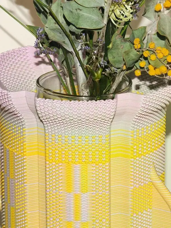 WONTEK Ancient Aliens Geometric-shape Vase