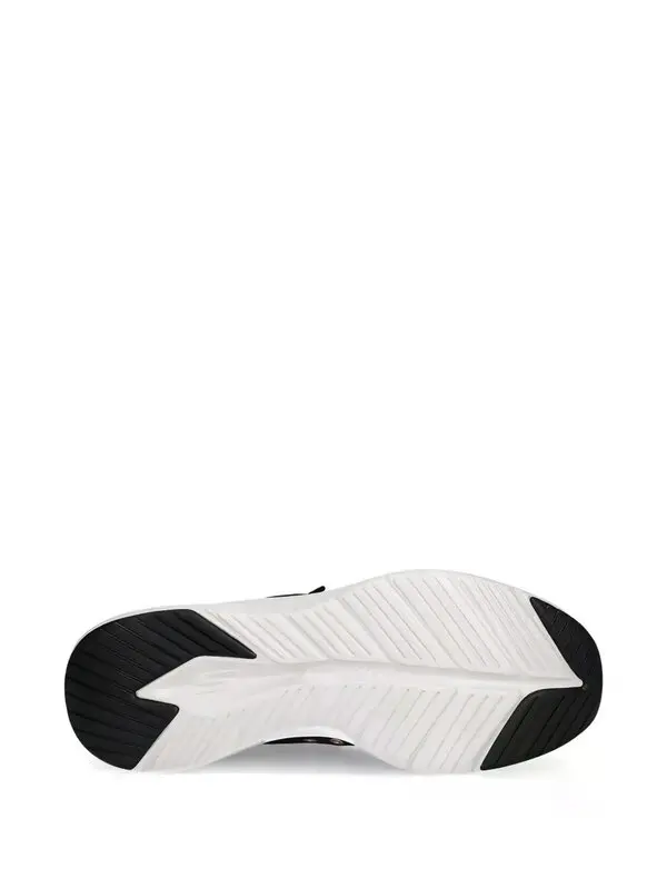 Sketchers Quilted Lace-up Sneakers