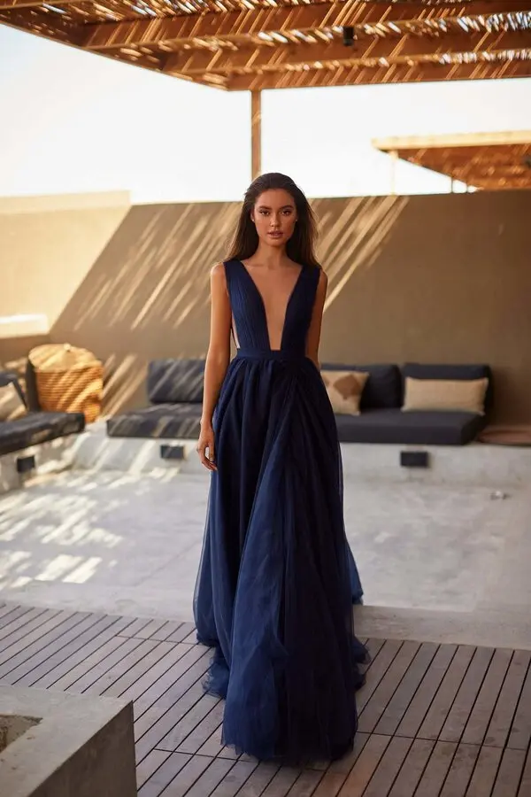 MILLA Elegant Maxi Dress - Navy